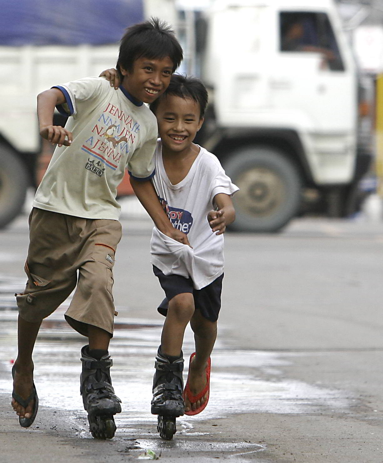 Citom aides sweep skaters, rollerbladers off streets | Cebu Daily News