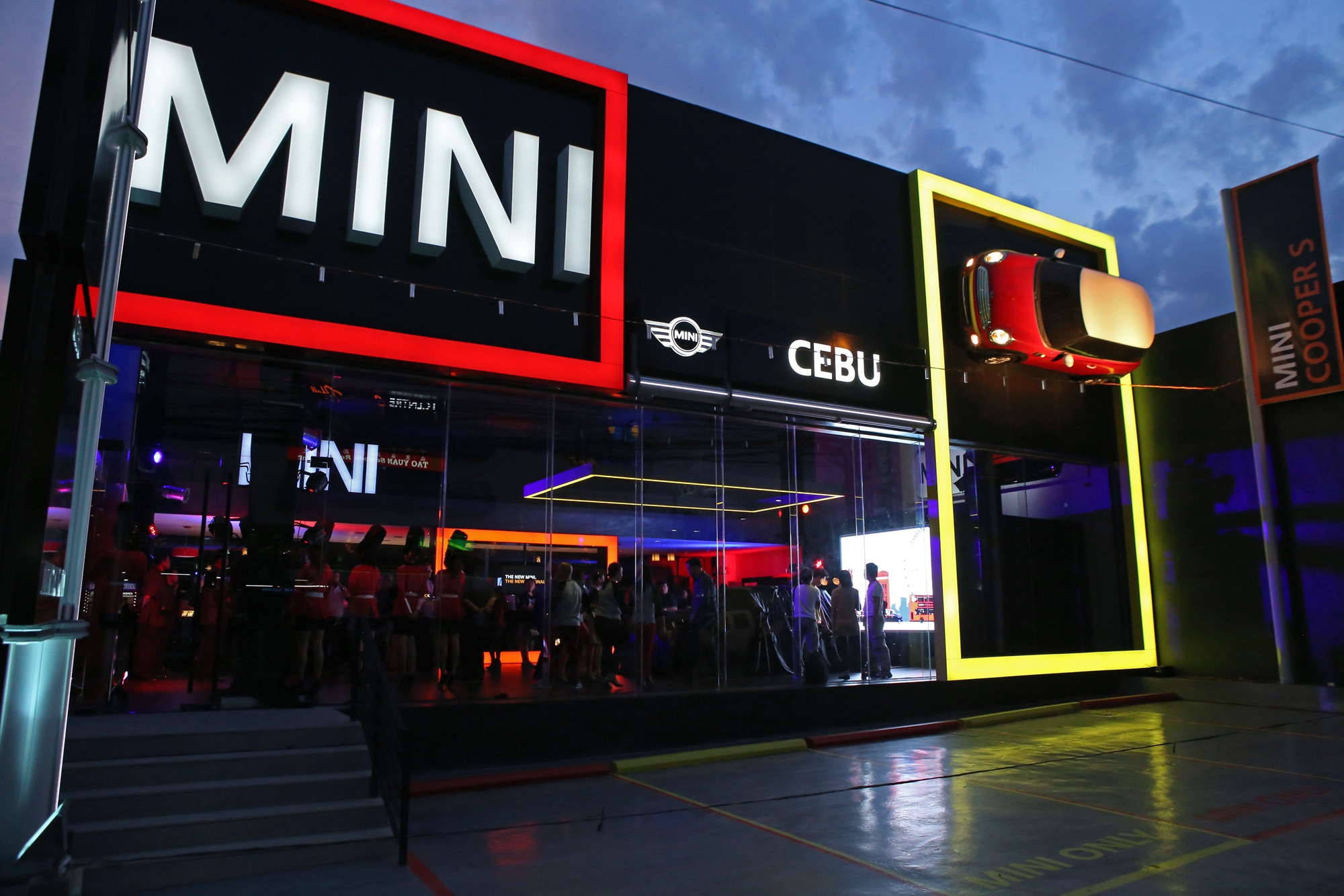 Grand launch for MINI Cebu | Cebu Daily News