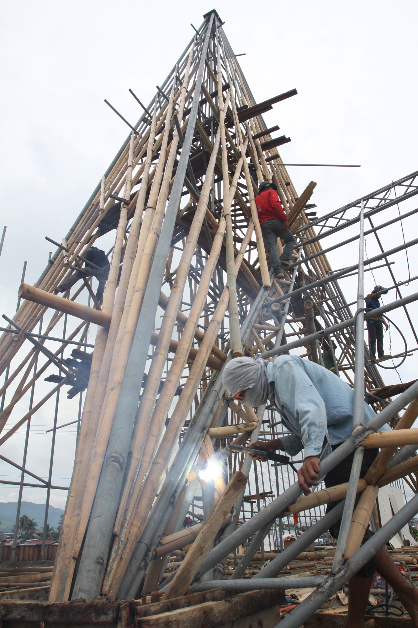 Double pay for employees working on New Year - DOLE | Cebu Daily News