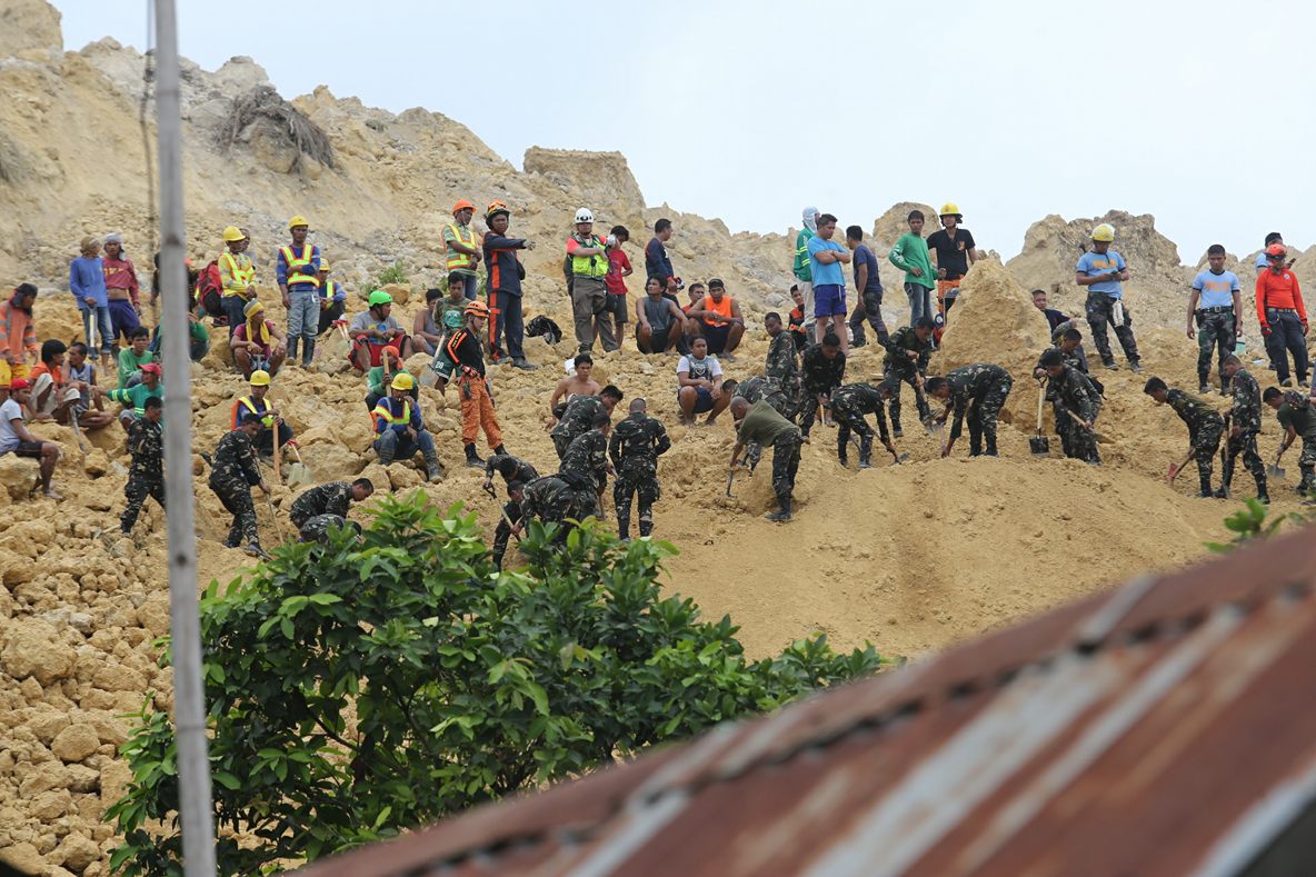 NAGA LANDSLIDE UPDATE: Death toll climbs to 54 | Cebu Daily News