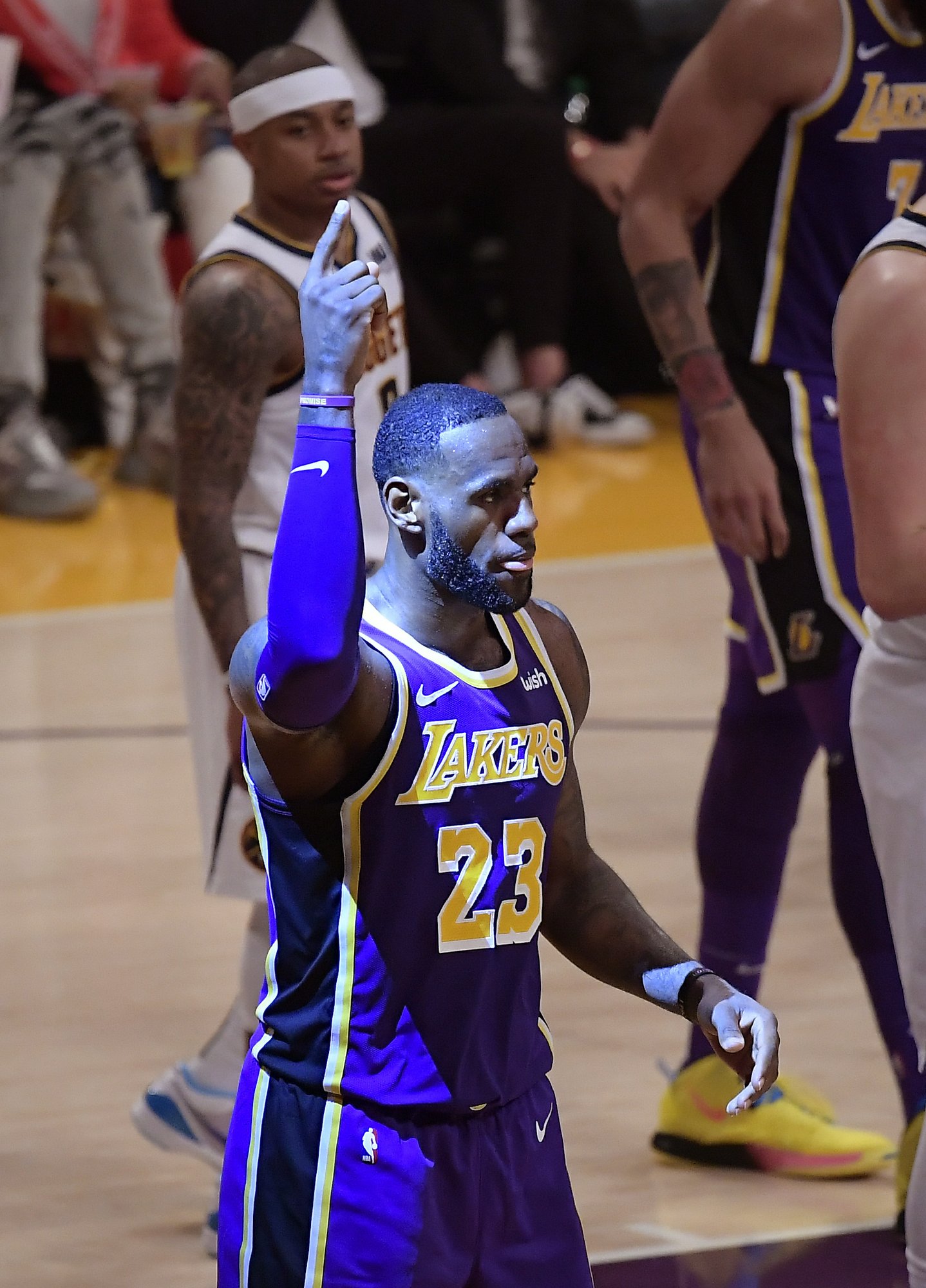 Nuggets beat Lakers even as LBJ tops MJ on career points list | Cebu ...