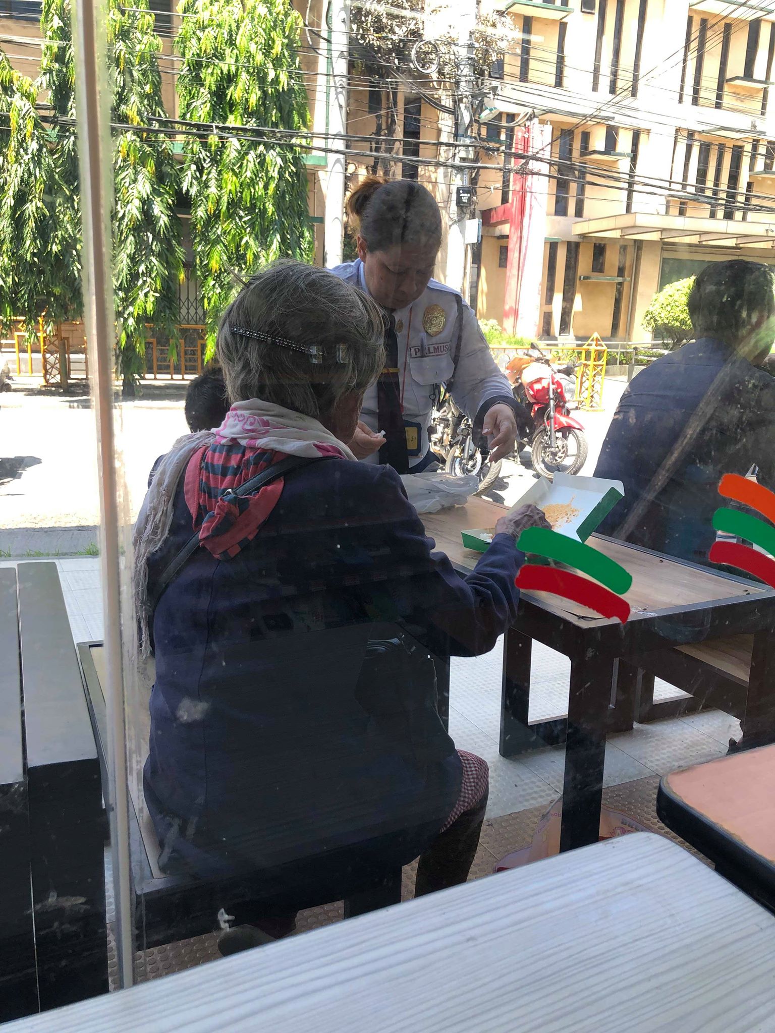 Working student's post shows lady guard's kind heart | Cebu Daily News