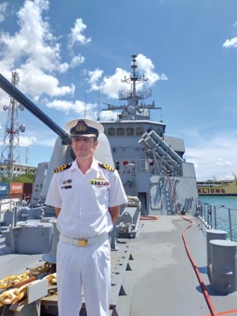 Australian Navy frigate HMAS Stuart visits Cebu | Cebu Daily News