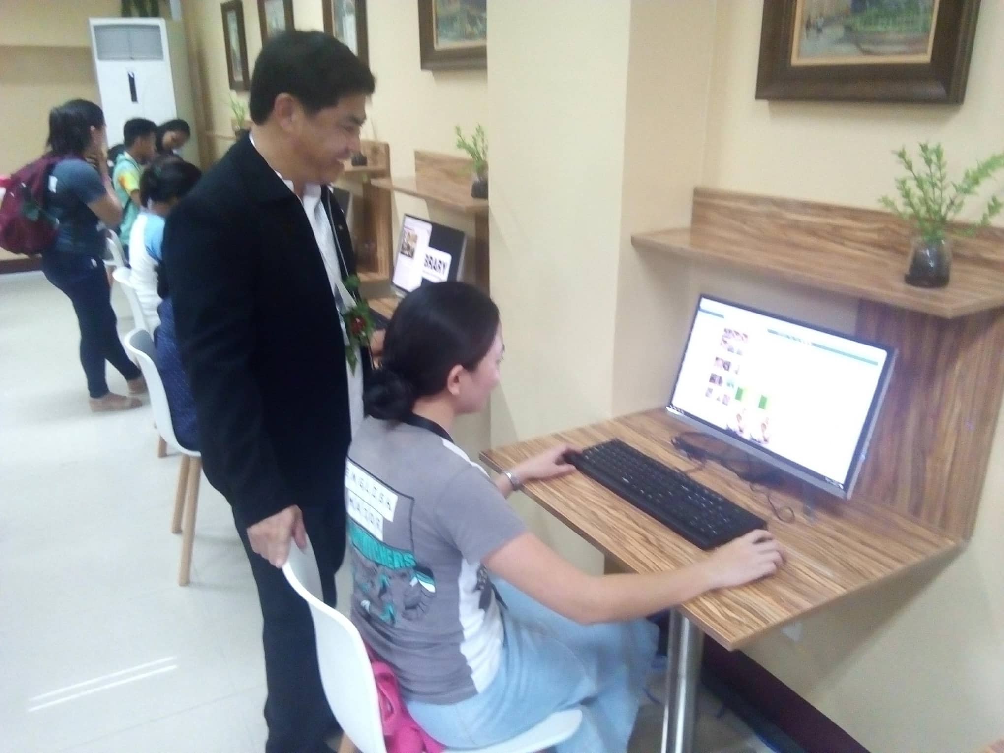 Lapu-Lapu City Launches first government-run e-Library in Cebu | Cebu ...