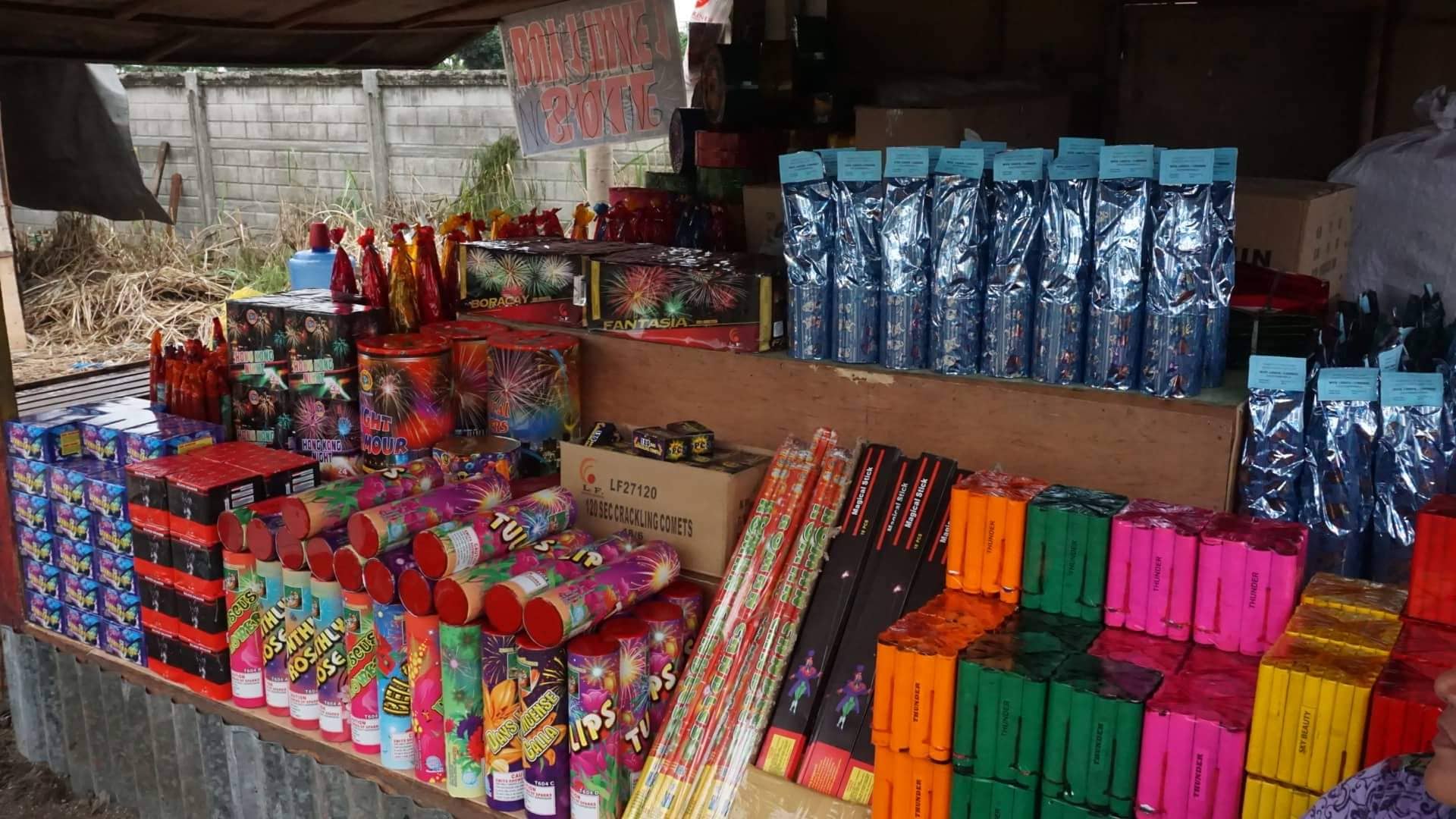 Cebu City's firecracker zone opens in Barangay Mambaling | Cebu Daily News