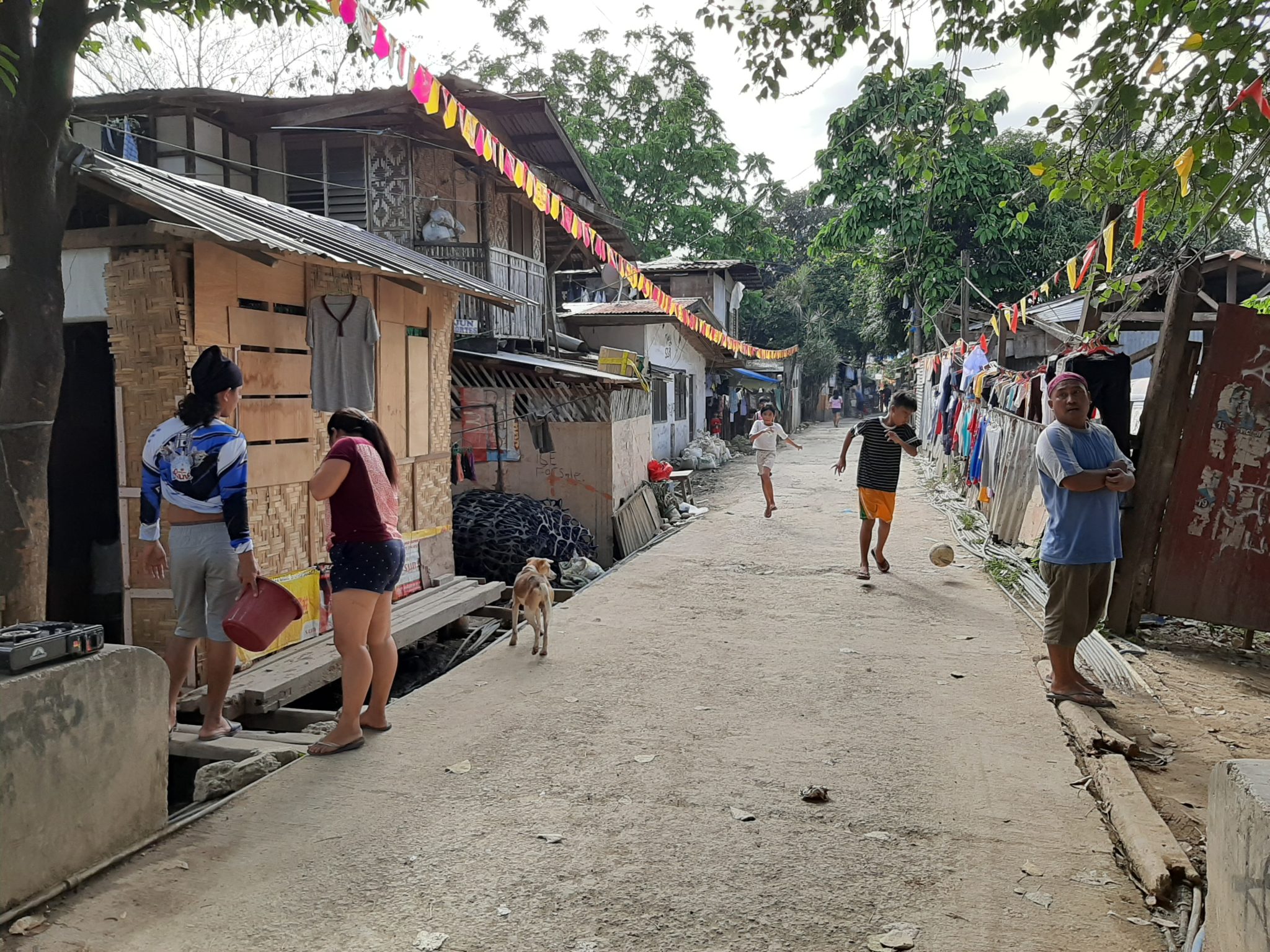 Residents in riverside communities in Mandaue City worried over polio ...