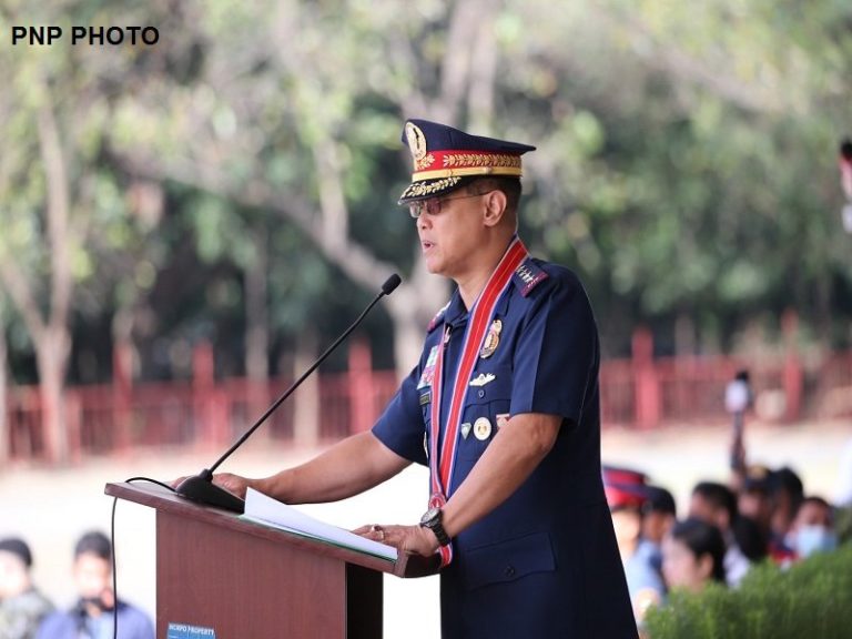 BREAKING: Sinasakyang chopper ni PNP chief Gen. Archie Gamboa bumagsak ...