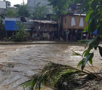 Families in Cebu City’s mountain brgys lost homes due to flash floods | Cebu Daily News