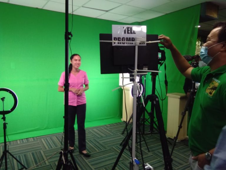 DepEd Mandaue teachers share struggle to do TV lessons | Cebu Daily News