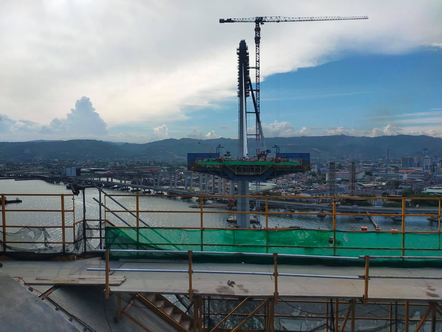 Third Bridge now 75% complete --CCLEC | Cebu Daily News