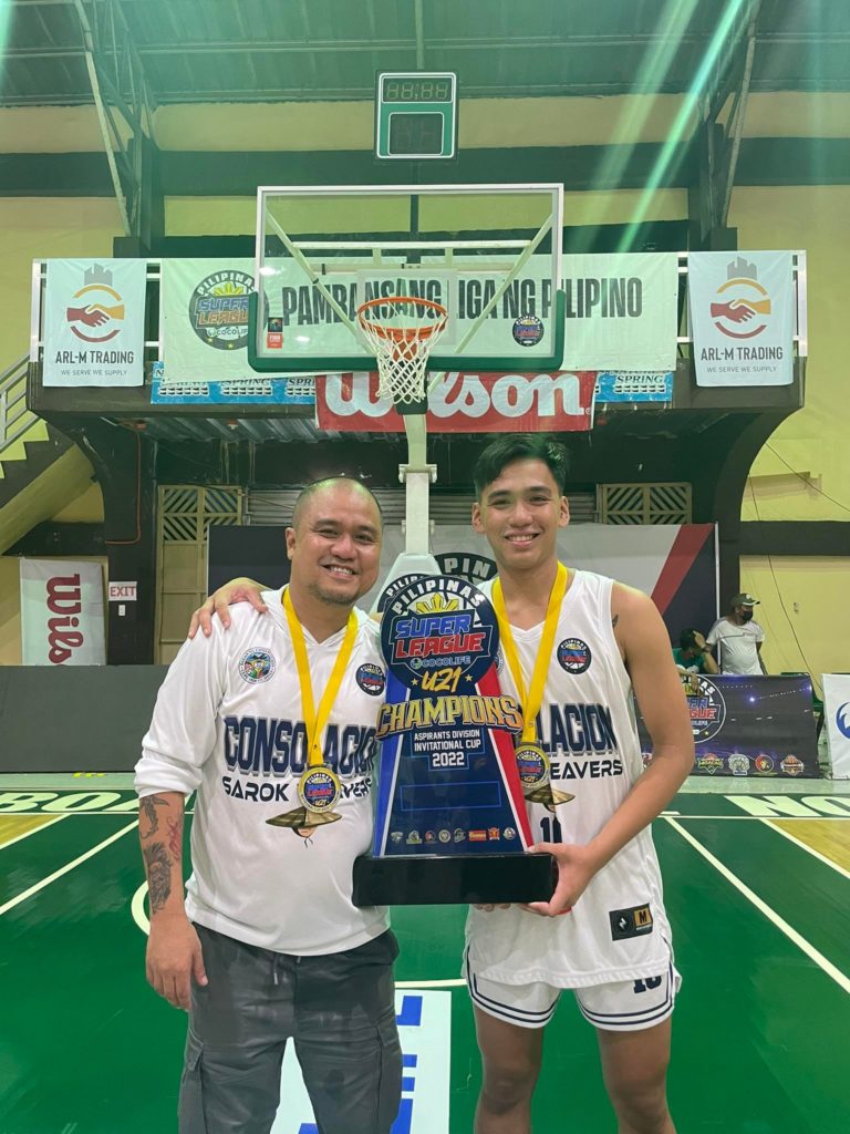 Get to know the father-and-son tandem of the Sarok Weavers | Cebu Daily News