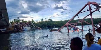 Old Clarin Bridge in Loay, Bohol collapses | Cebu Daily News