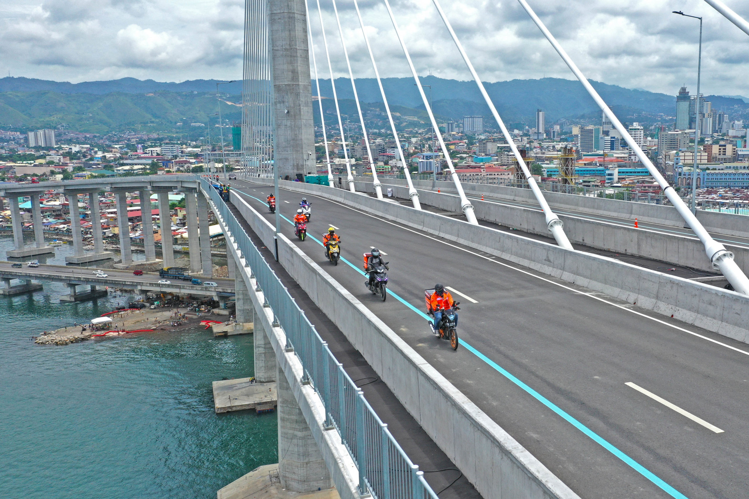 Motorcycles can now pass through CCLEX | Cebu Daily News