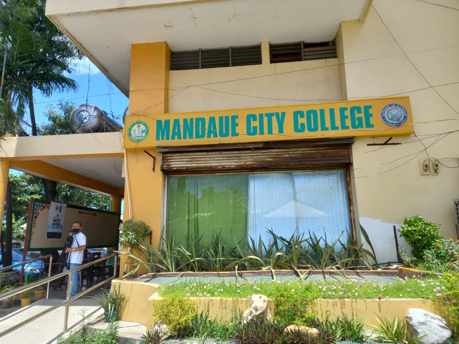 Mandaue City to pay tuition of students enrolled at MCC | Cebu Daily News