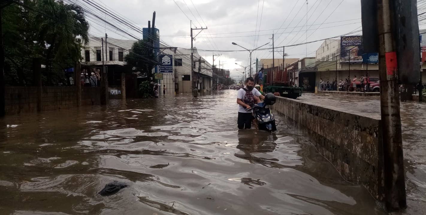 IN PHOTOS: Flood in N. Bacalso, Bulacao, Talisay City | CDN Digital