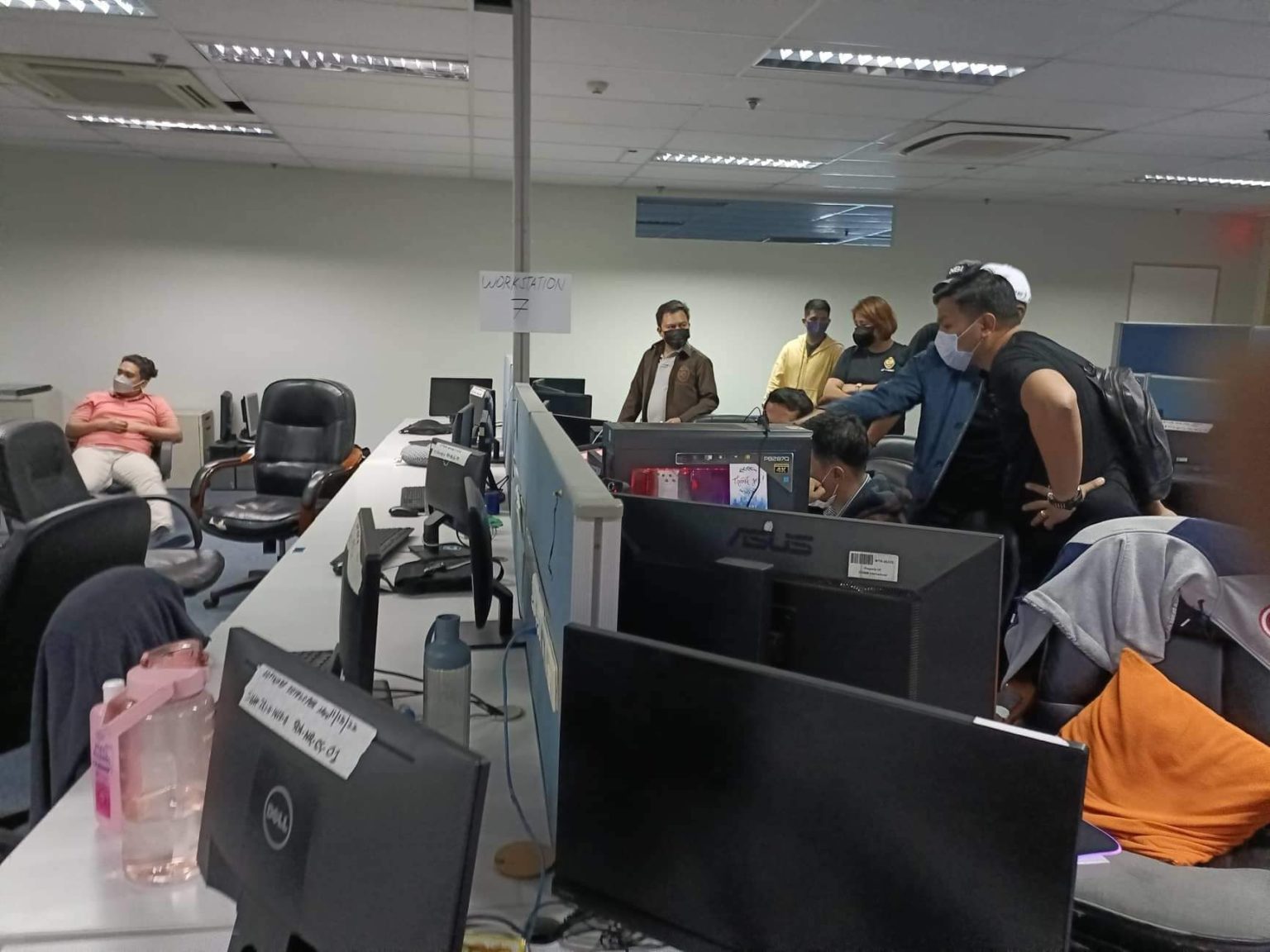 NBI raids firm in Lahug, seizes computers, devices | Cebu Daily News