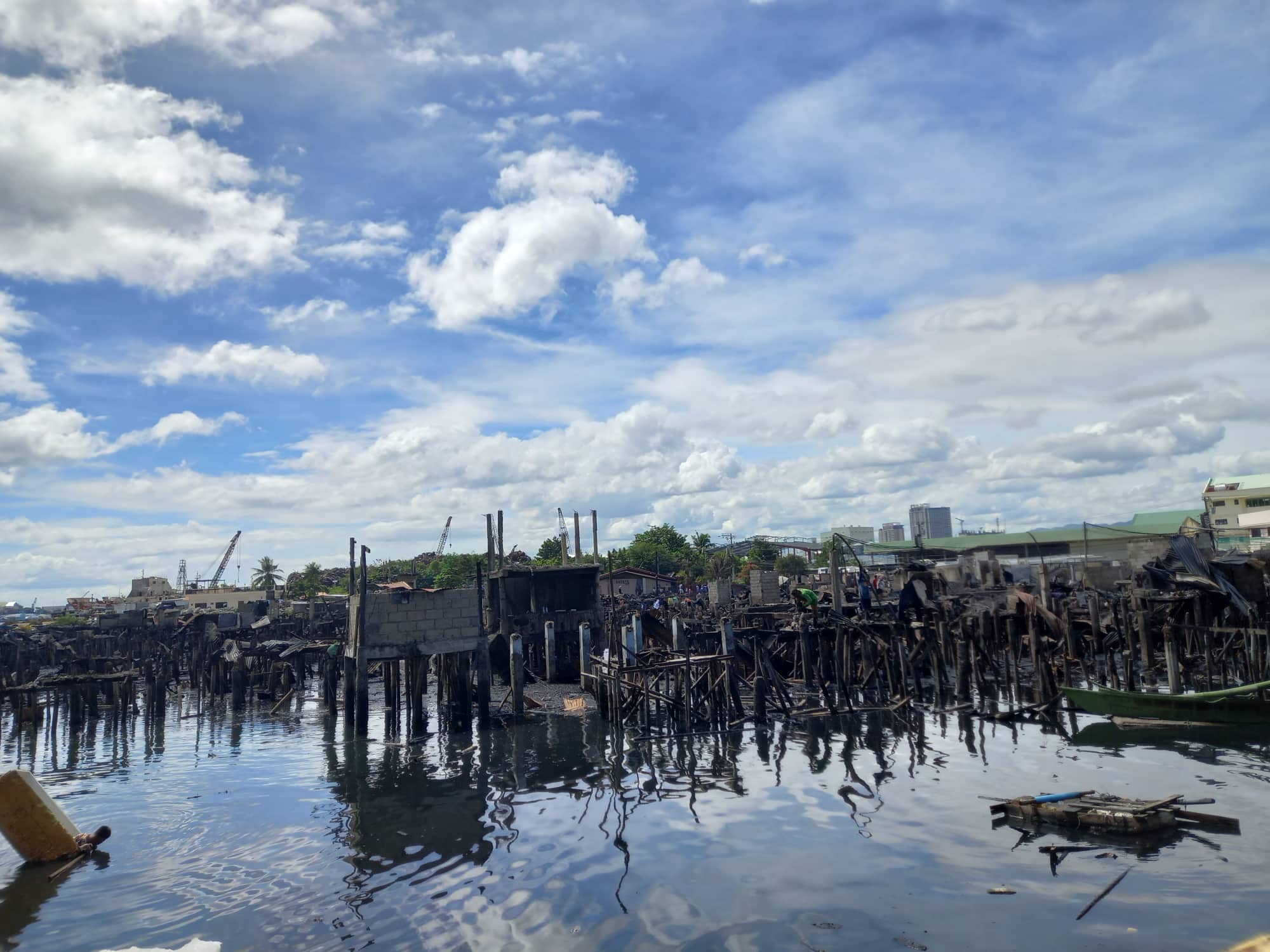 Barangay Looc declares state of emergency due to massive fire | Cebu ...