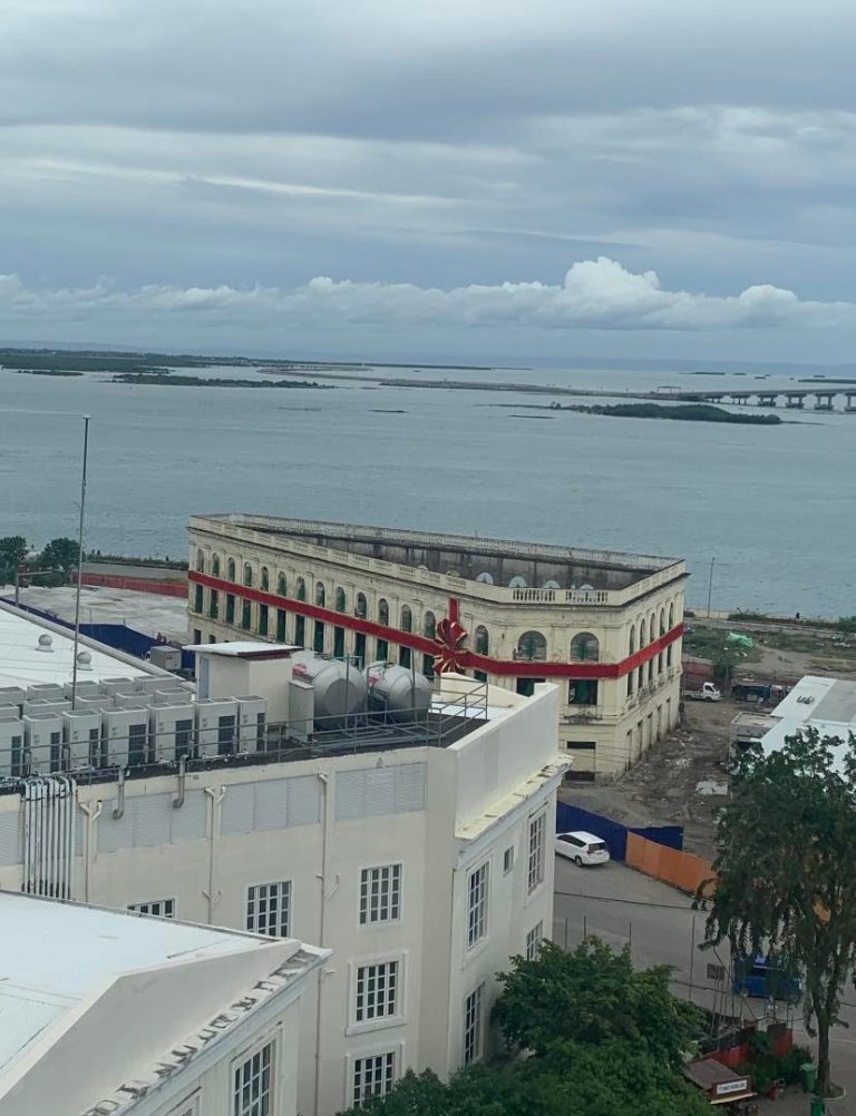 Compania Maritima building wrapped as a 'gift to Cebu' in time for ...