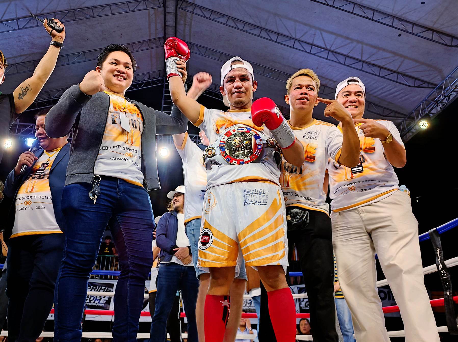 Melindo outboxes Thai foe, wrests OPBF silver featherweight title in Cebu comeback fight | Cebu ...
