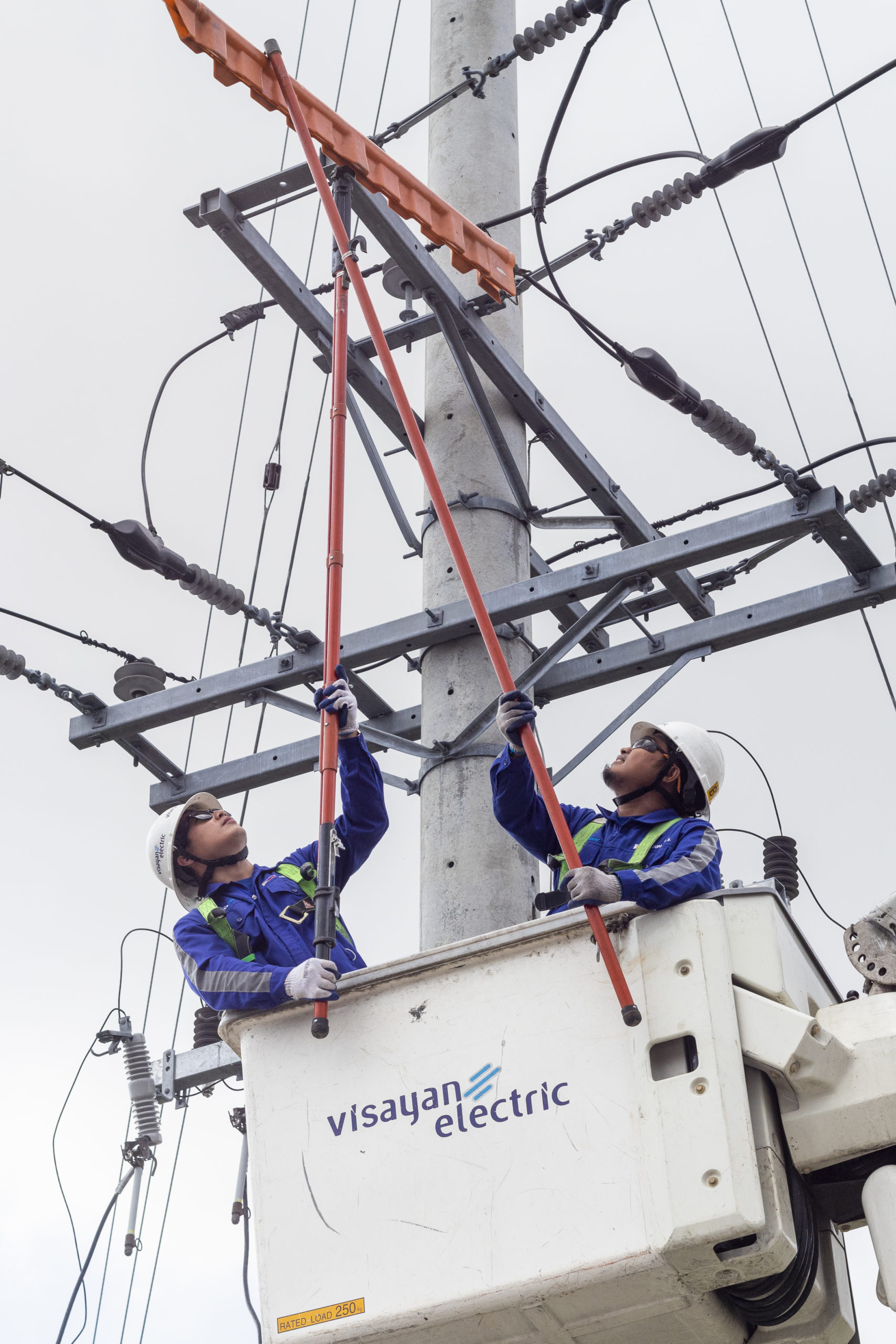 Slight drop in coal, WESM prices lower electricity rates to P16.08 ...