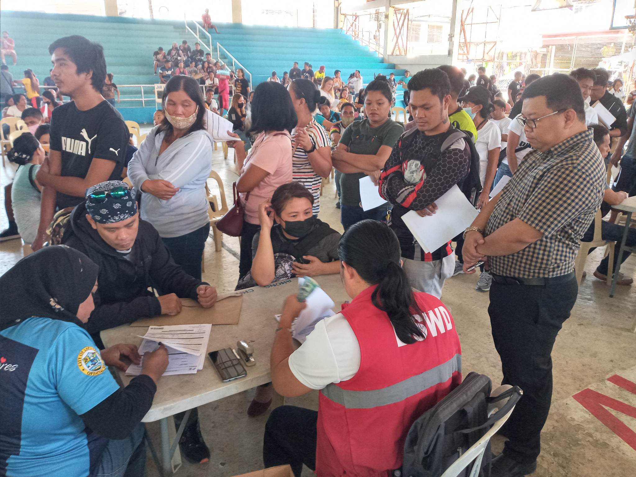 PESO chief: 681 retrenched workers of MEPZ firm get cash aid from DSWD ...