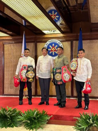 Three new Filipino boxing champions make courtesy call on President ...