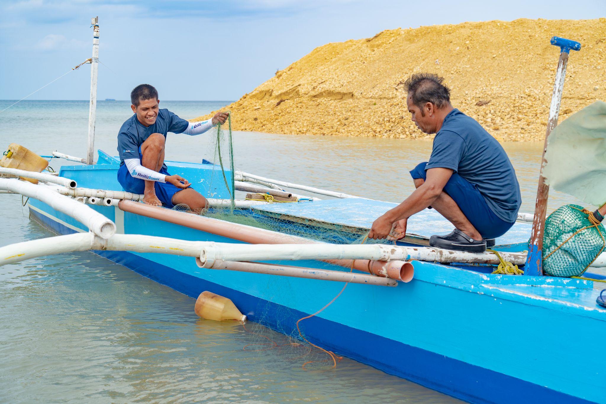 Fisherman from Naga aspires to catch dream for his children’s future