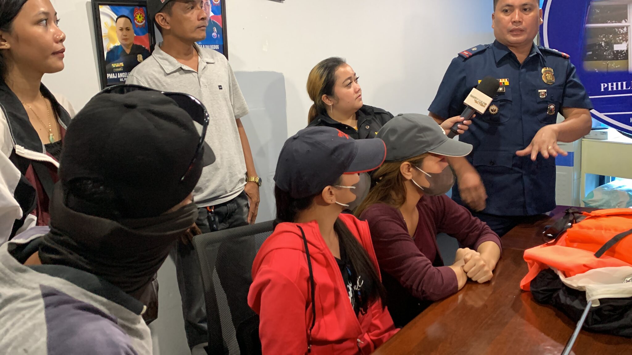 Reah Mae Tocmo’s angry kin confront killer: Bayran ni nimo, malata ka sa prisohan! | Cebu Daily News