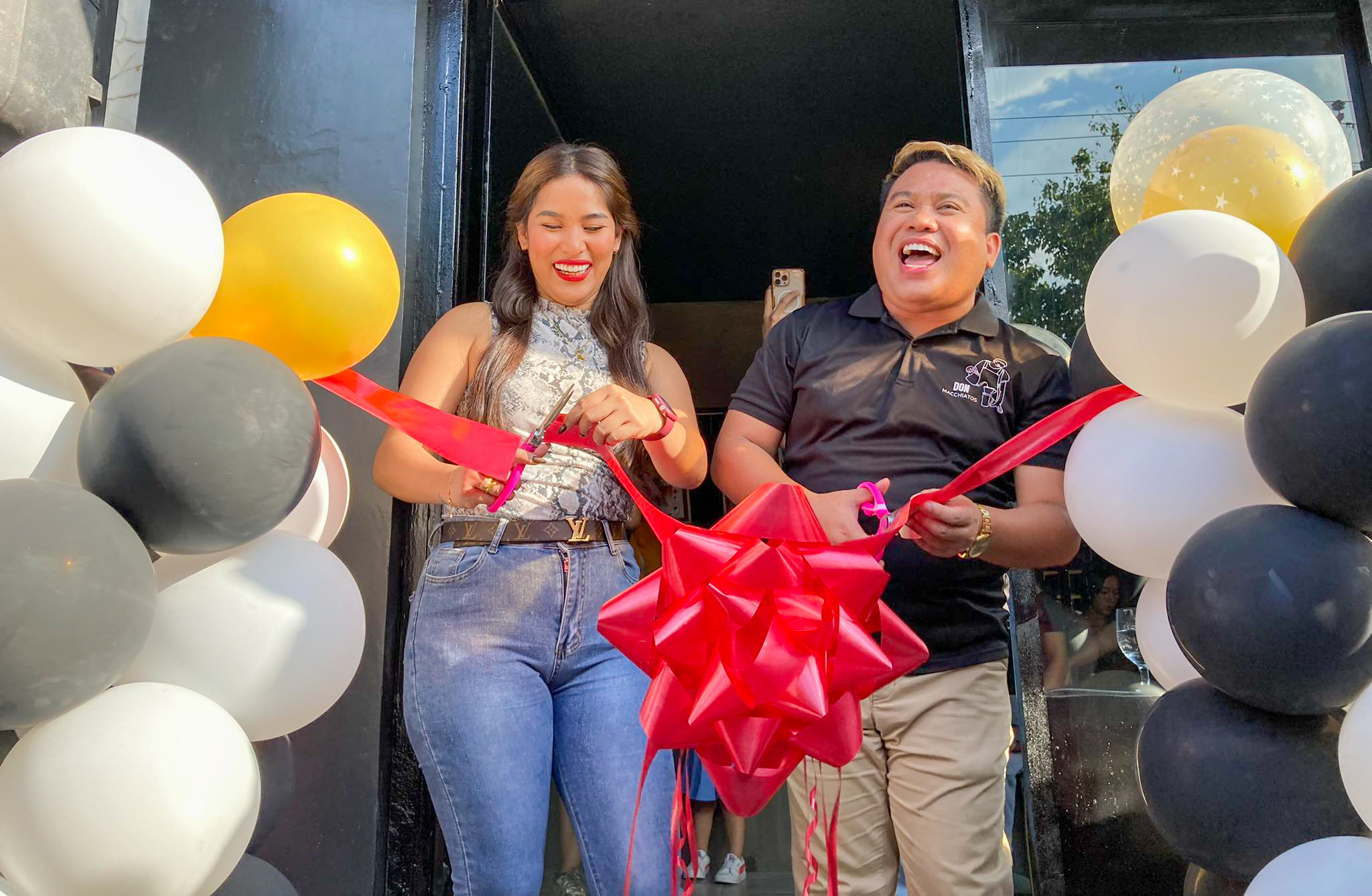 Coffee and Comfort: Dine-In at Don Macchiatos USC Branch