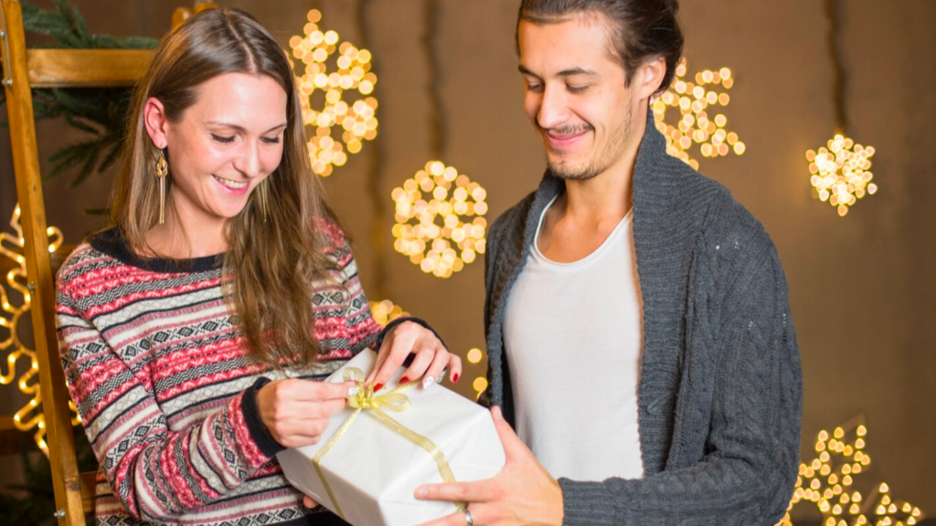 Gift Ideas for Your Manita: Unveiling the Best Christmas Treats!