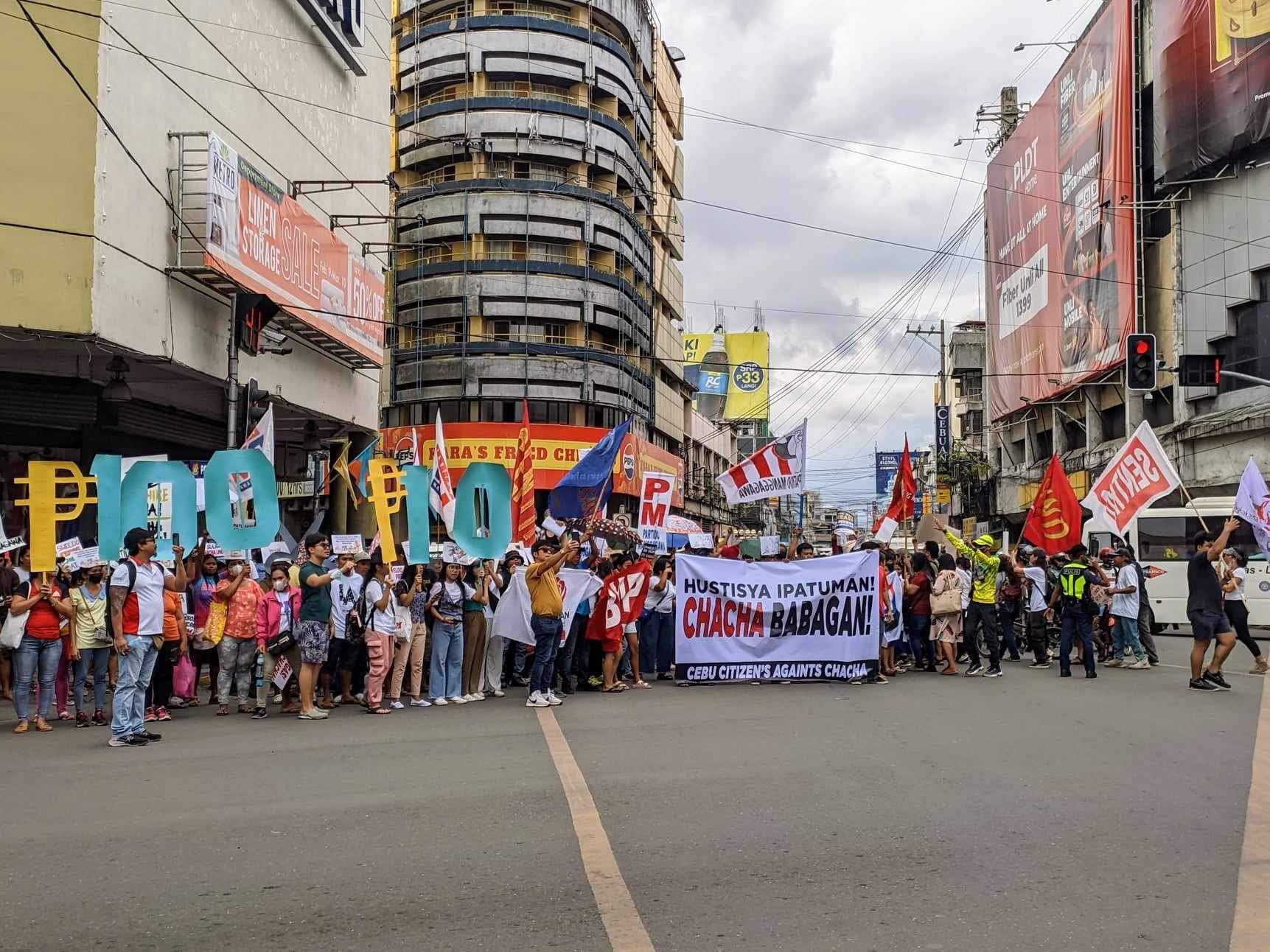 700 protesters rally against 'Cha-Cha' in Cebu City | Cebu Daily News