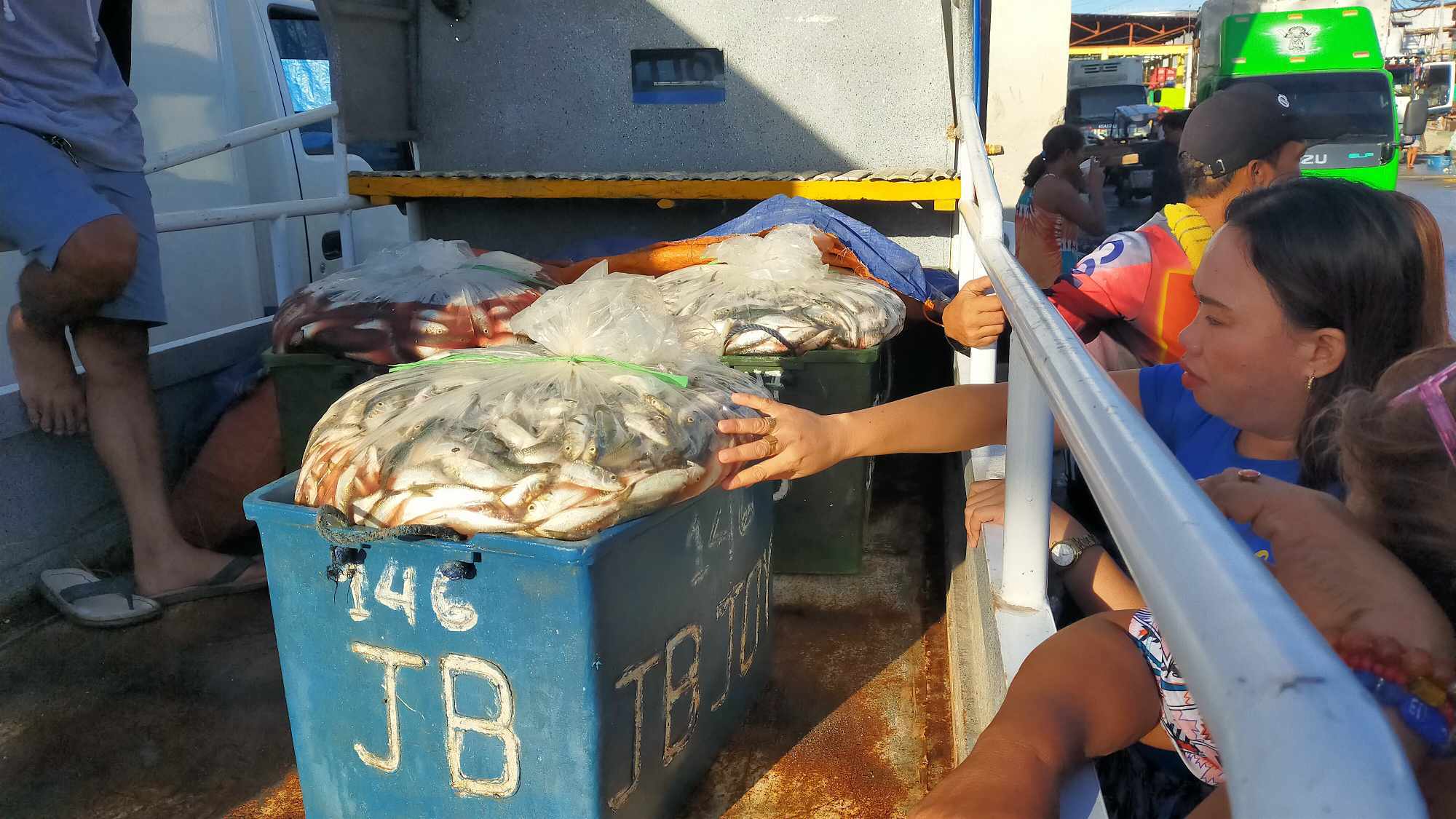 Pasil fish traders upset over Gwen's wet goods transport policy | Cebu ...