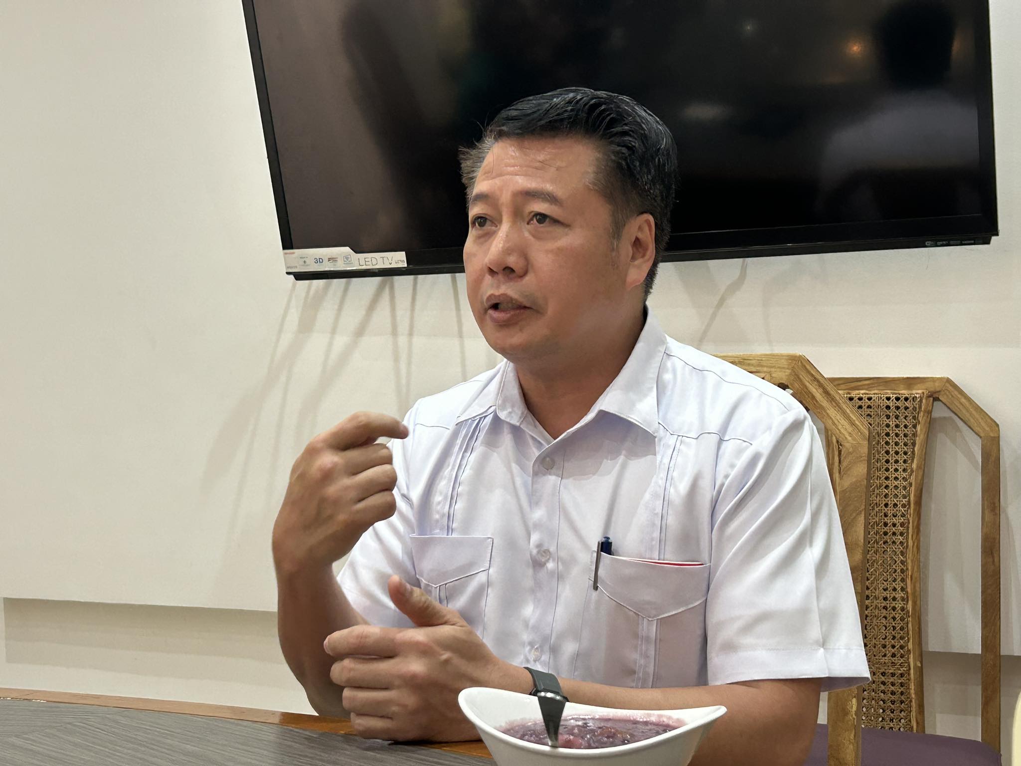 Cebu City: Yogi Ruiz offers self as ‘better option’ for mayor | Cebu ...