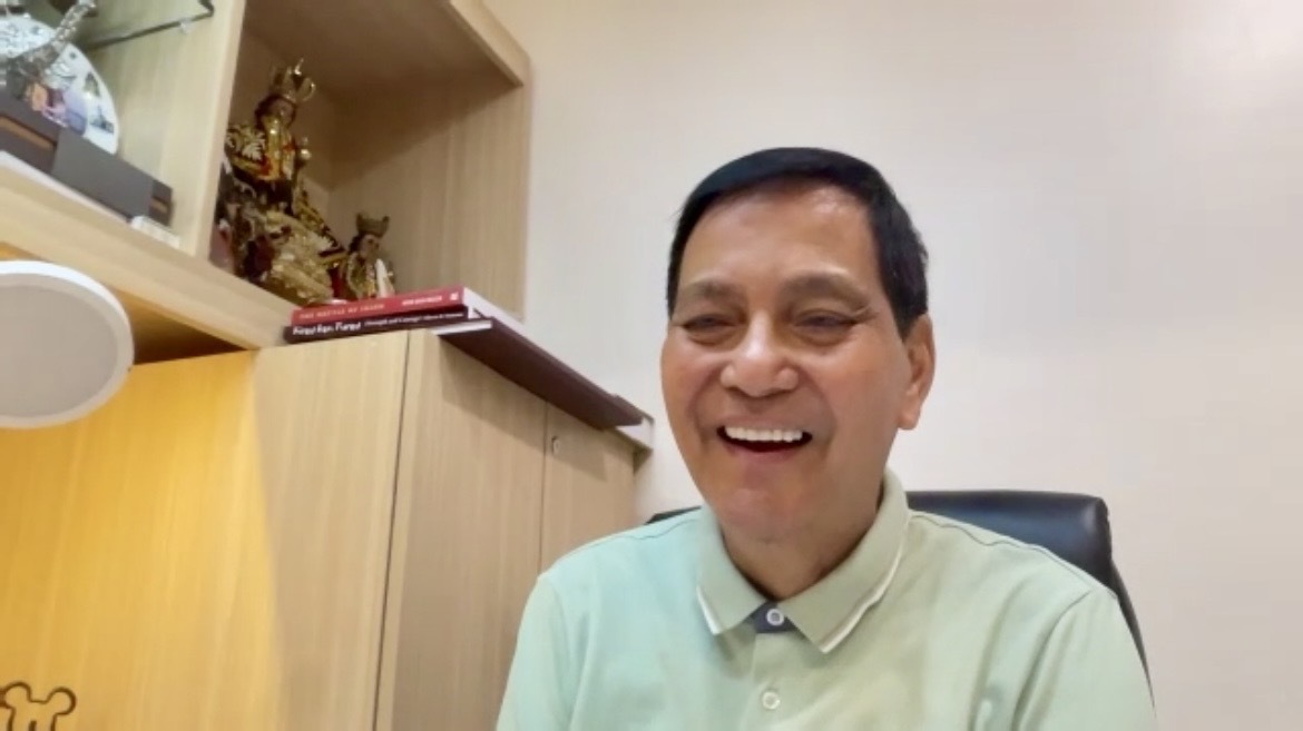 Suspended Mayor Mike Rama stays with PDP