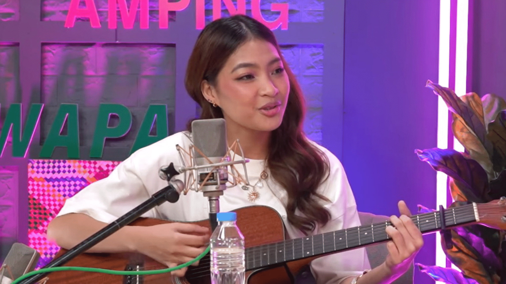 BINI Colet serenades Bisaya fans: 'Laban lang pirmi'
