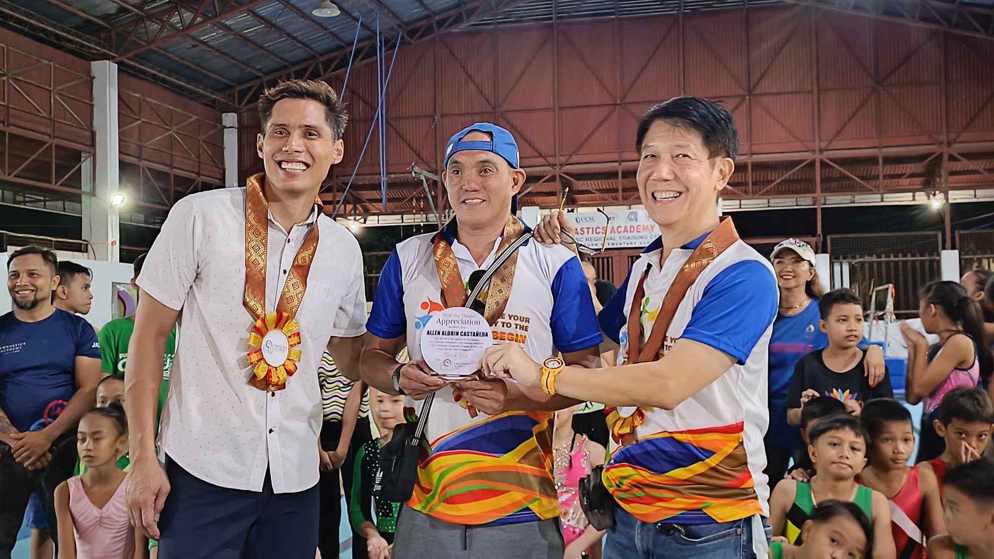 Carlos Yulo’s coach to conduct monthly trainings in Cebu | Cebu Daily News