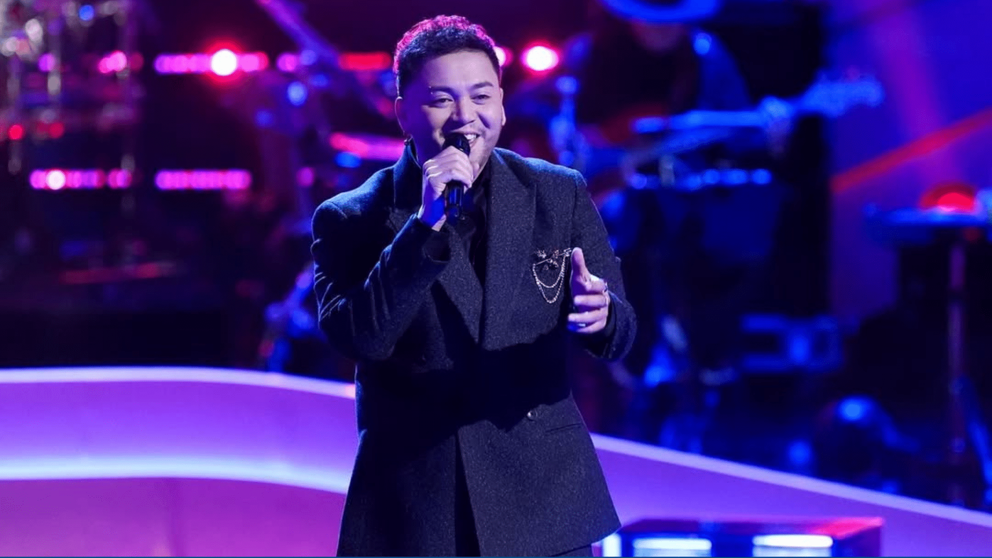 Sofronio Vasquez maoy kampyon sa ‘The Voice’ Season 26