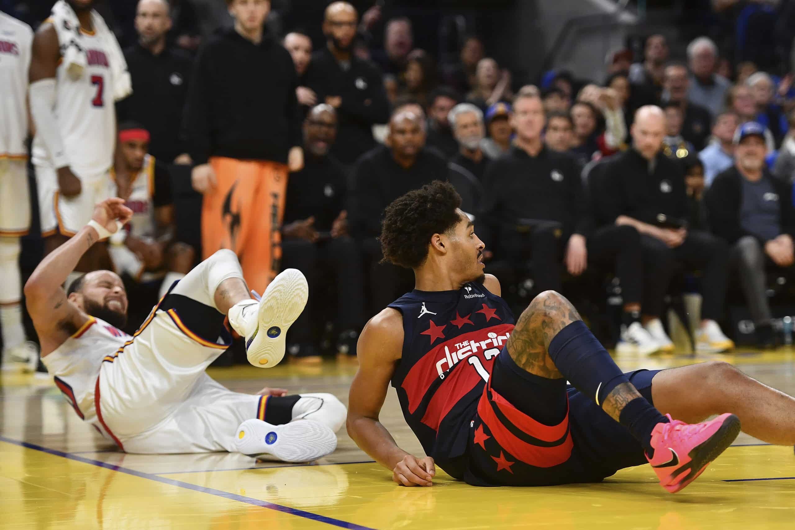 NBA: Curry injured ankle in Warriors win over Wizards