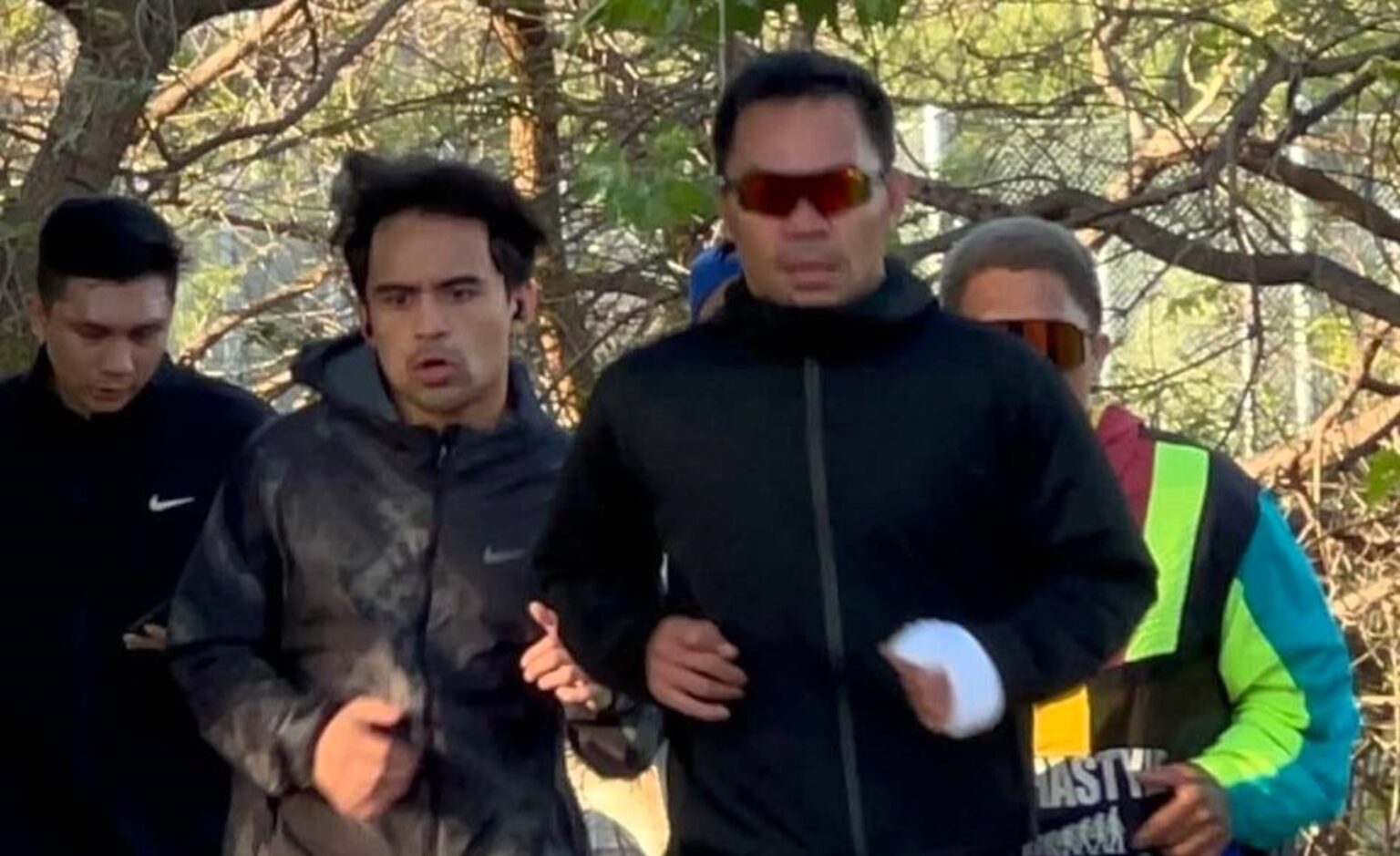 Jimuel Pacquiao trains alongside dad Manny ahead of pro debut