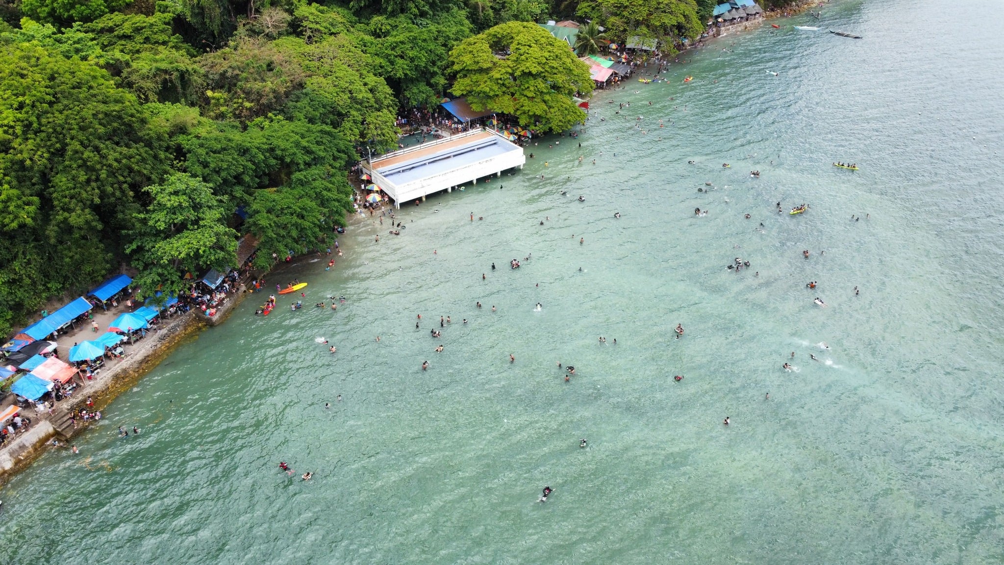 Molobolo Spring: Tuburan and its cold spring sanctuary by the sea