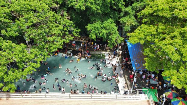 Molobolo Spring: Tuburan and its cold spring sanctuary by the sea