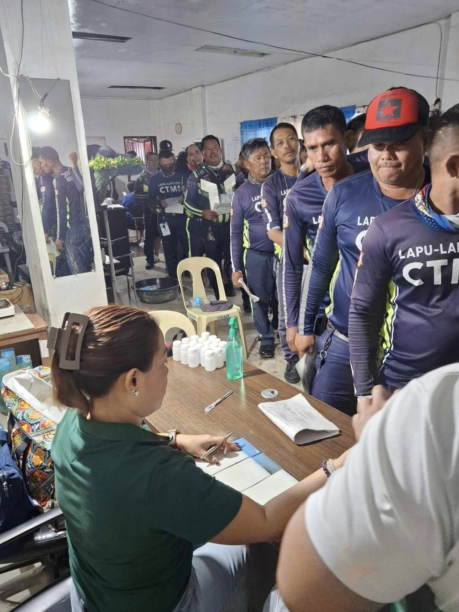Lapu-Lapu City: 197 traffic enforcers undergo surprise drug test