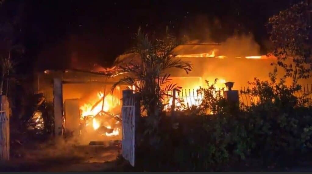 Cebu City: Twin early morning fires hit Tisa, Bulacao