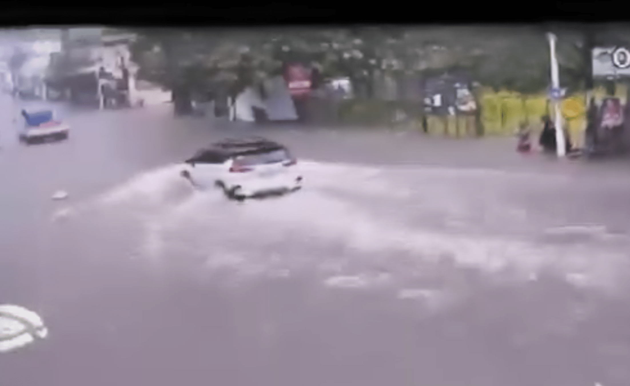VIDEOS: Flooding in parts of Cebu after heavy downpour on July 16
