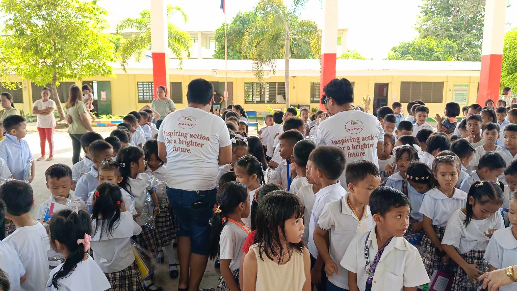 Youth group Batan-on Na Pud gives 500 Hagnaya students a head start