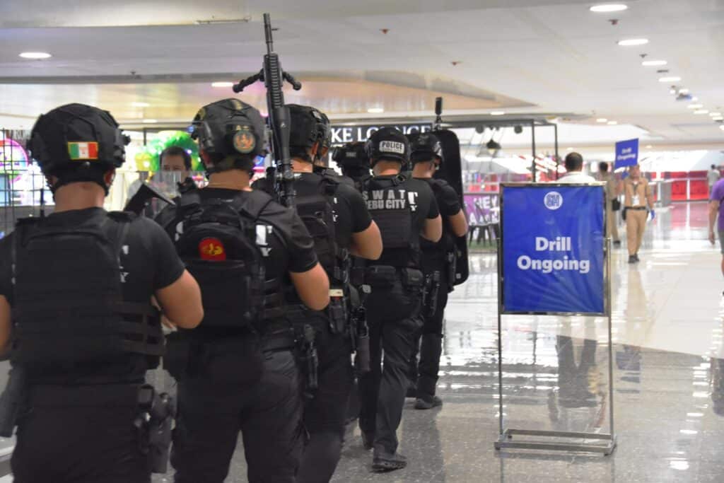 CCPO carries out simulation exercise in Cebu City shopping mall