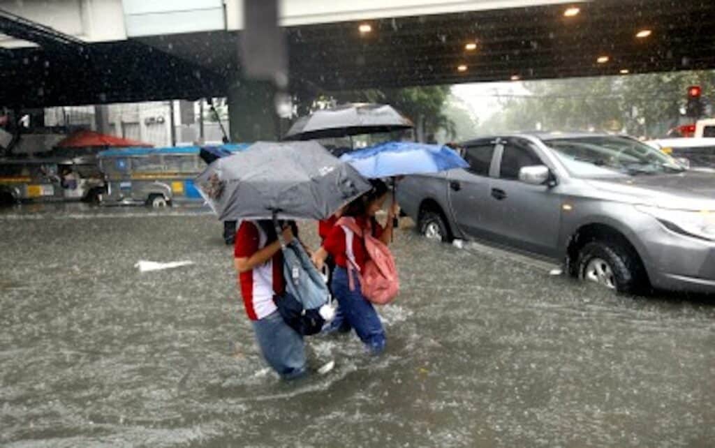 CBCP: flood control probe must include legislators, political patrons