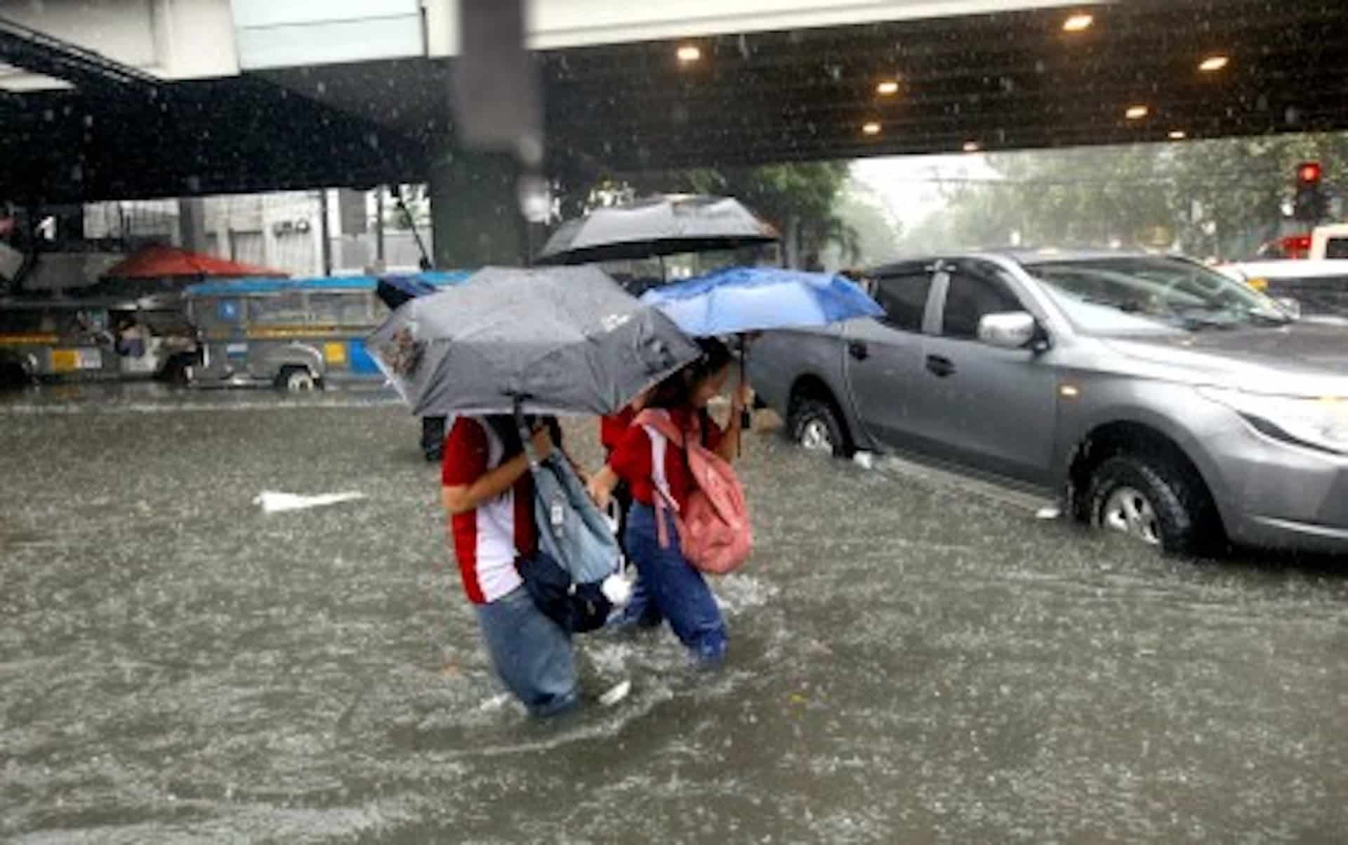 CBCP: flood control probe must include legislators, political patrons