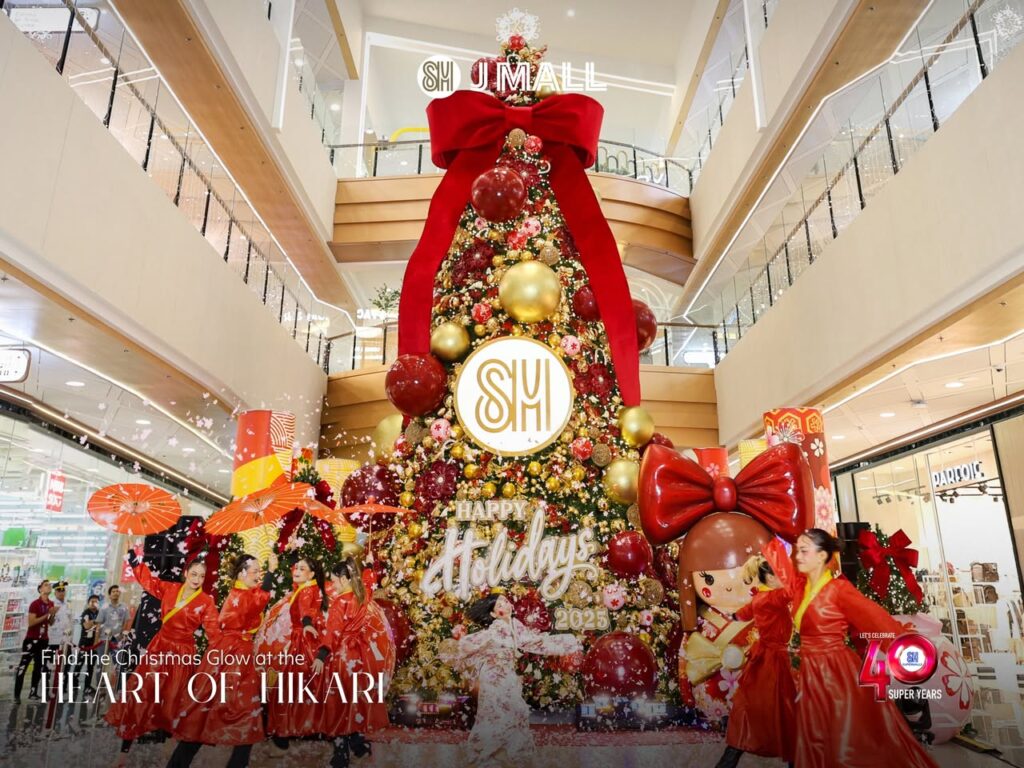 SM J Mall’s first Tree Lighting: Finding the Heart of Hikari | Cebu ...