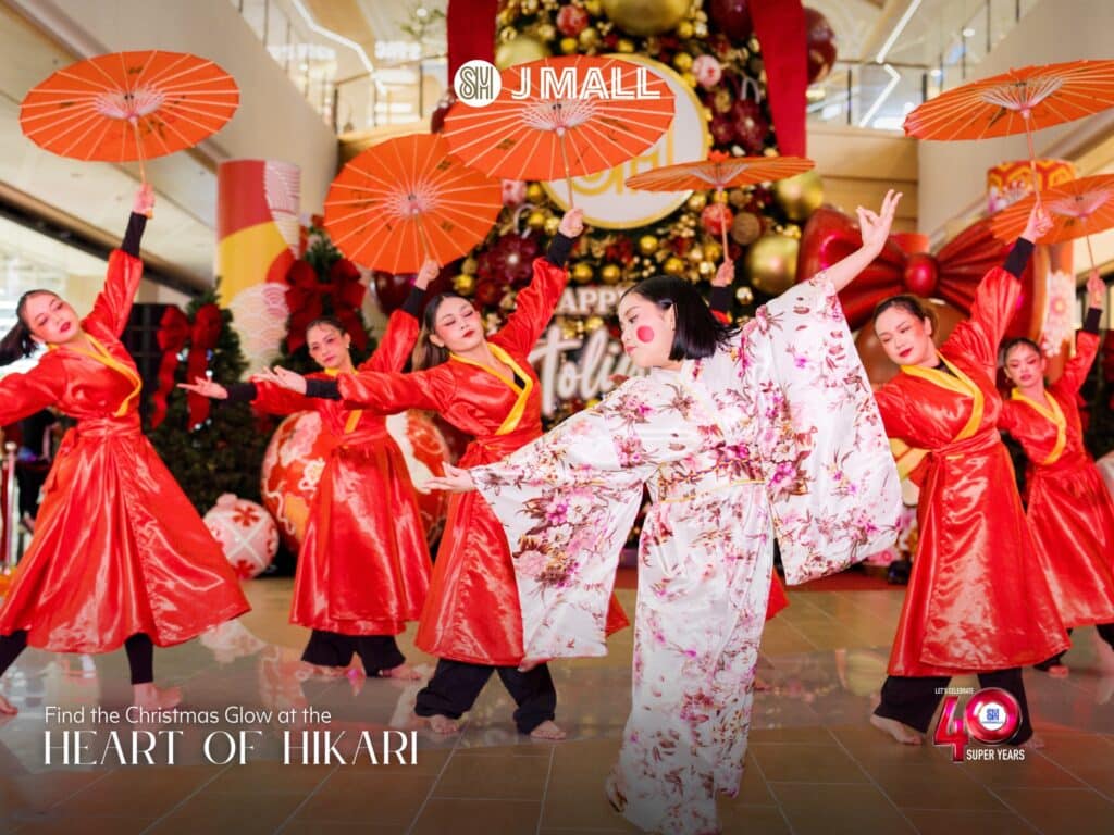 SM J Mall’s first Tree Lighting: Finding the Heart of Hikari | Cebu ...